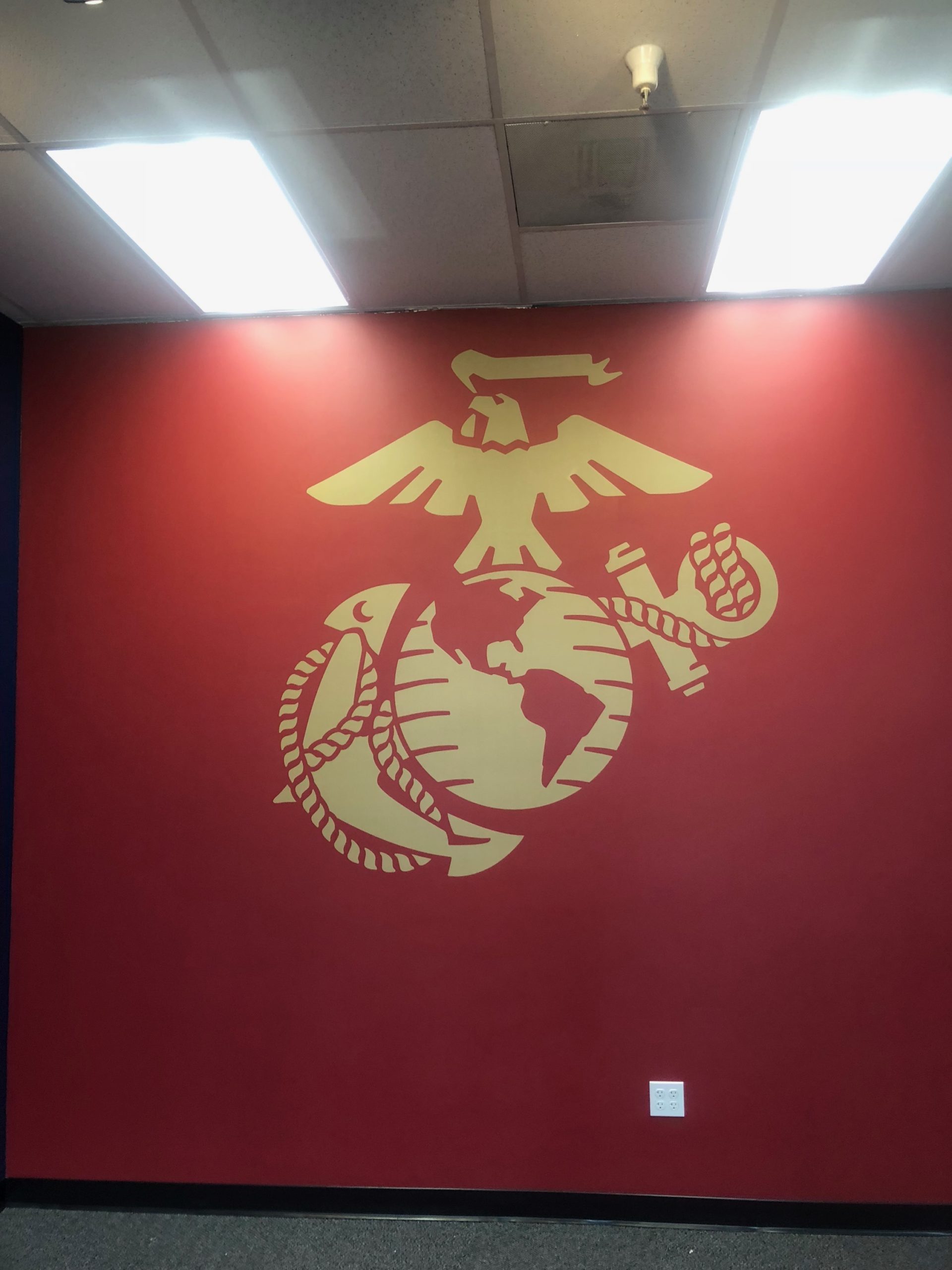 Marine Recruiting Center Uses Military Wall Graphics in Escondido CA